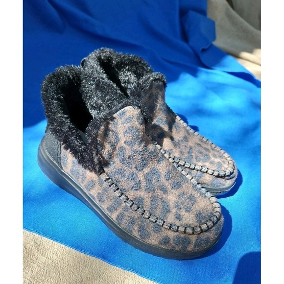 Hey Dude | Shoes | Hey Dude Denny Leo Nut Leopard Print Shoe Slip On ...
